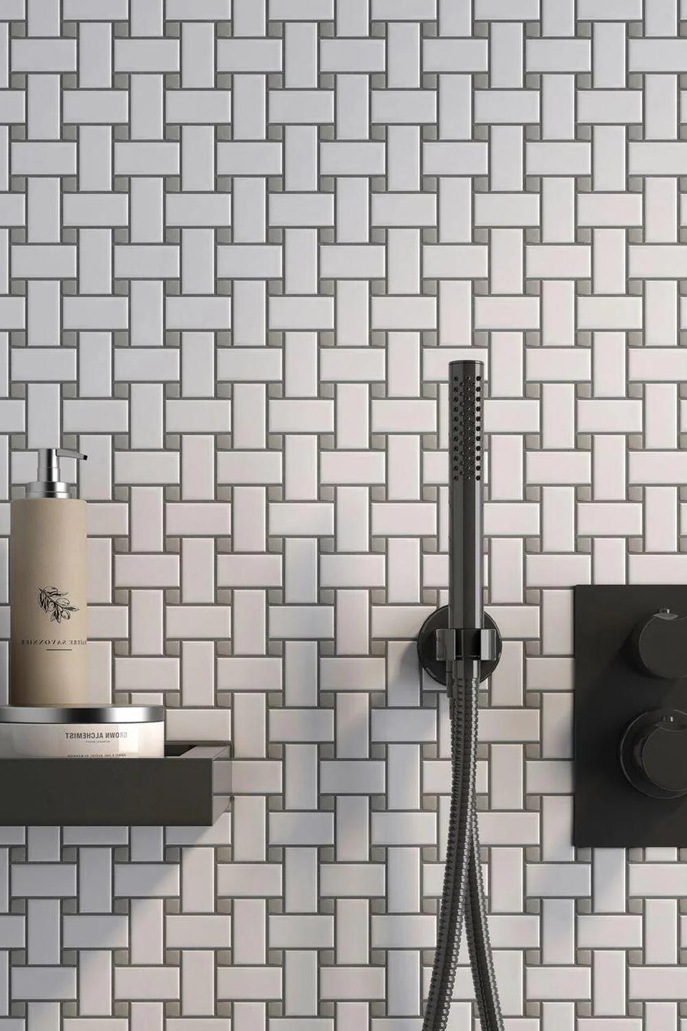 17 Basket Weave Tile Bathroom Ideas to Inspire Your Next Renovation
