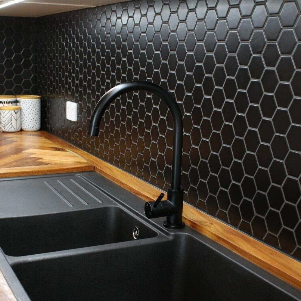 23 Formas Únicas de Usar Azulejos Hexagonales Negros en tu Casa
