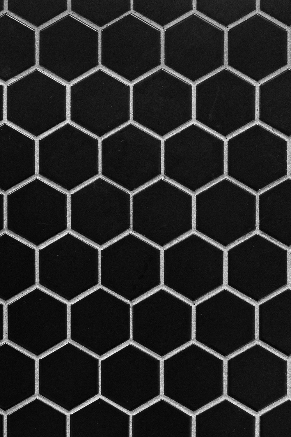23 Chic Ways to Use Black Hexagon Tiles for a Home Decor Makeover