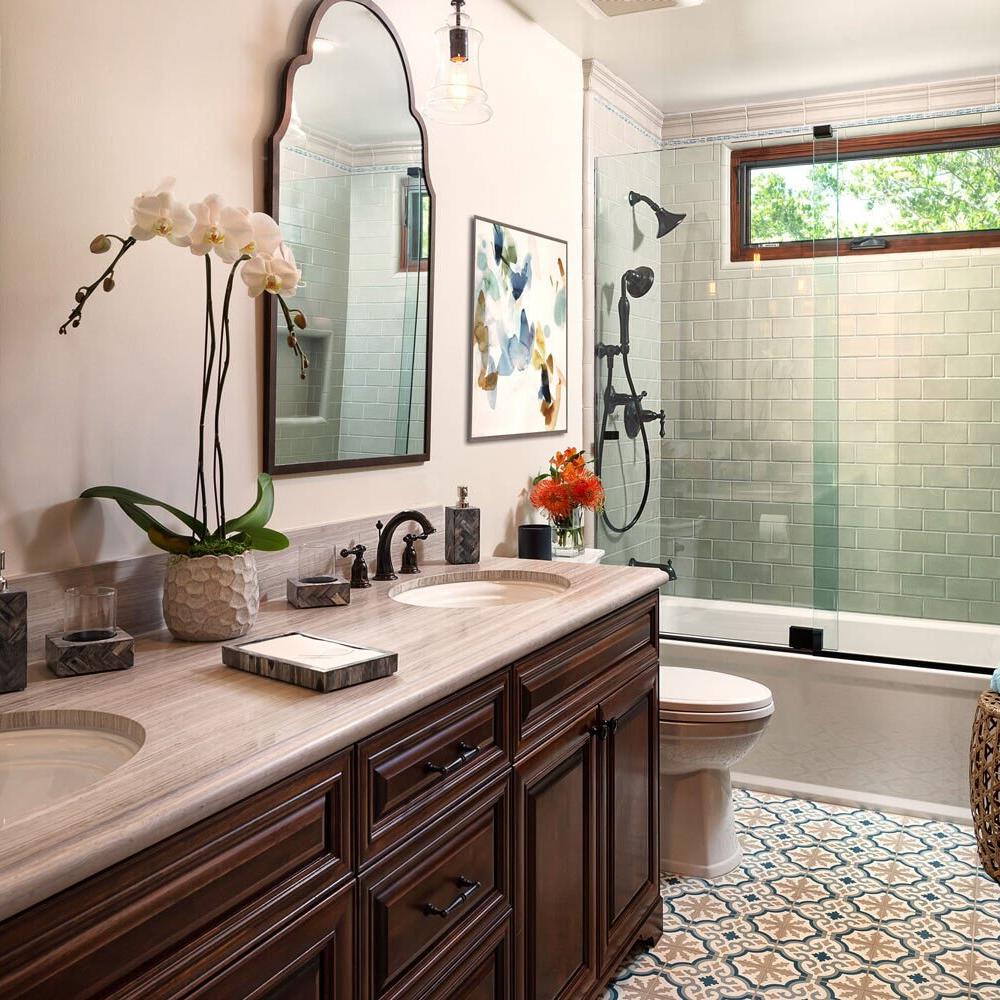 14 Colonial Bathroom Ideas to Inspire Your Next Renovation