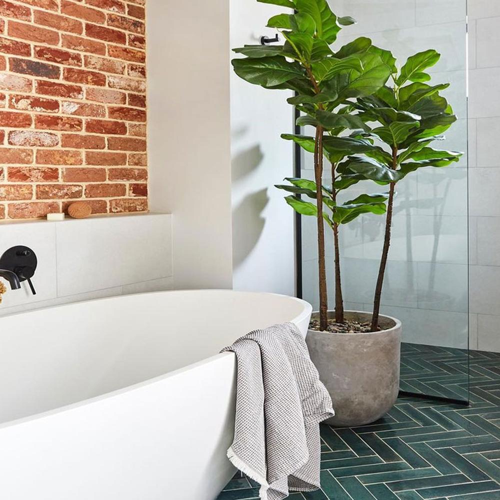 19 Exposed Brick Tile Bathroom Designs to Inspire Your Next Renovation