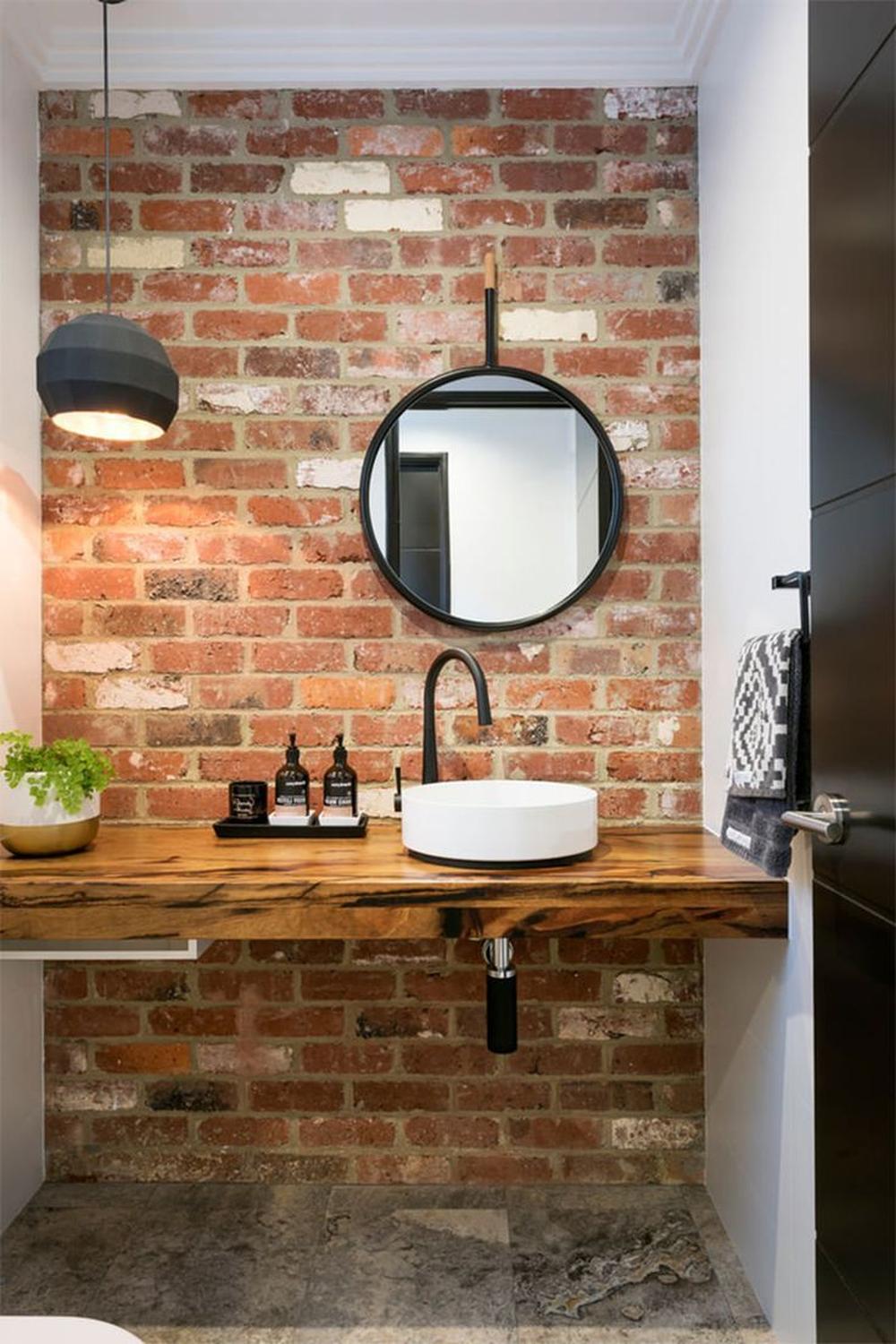 19 Exposed Brick Tile Bathroom Designs to Inspire Your Next Renovation