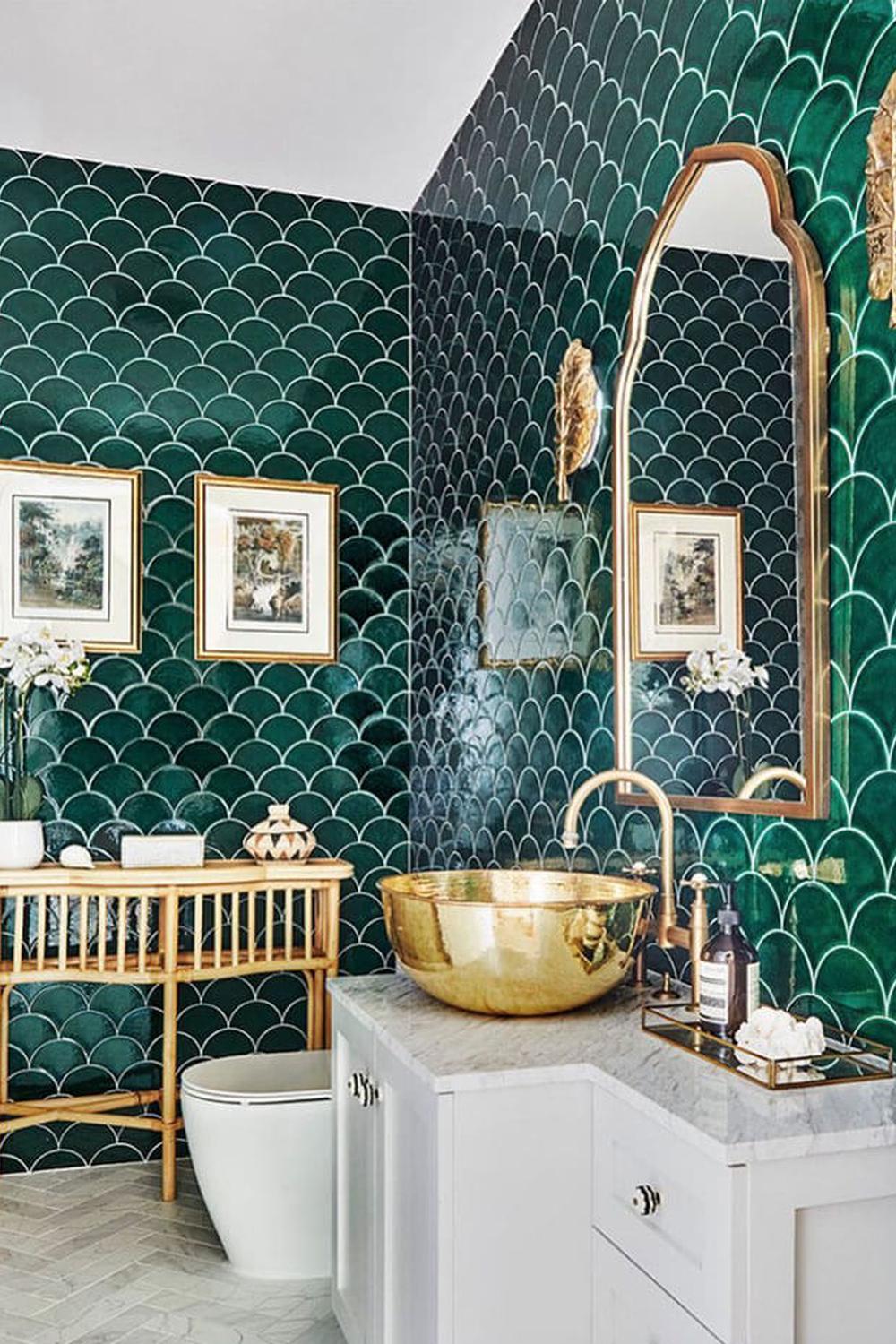 15 Green and Gold Bathroom Inspirations to Refresh Your Space