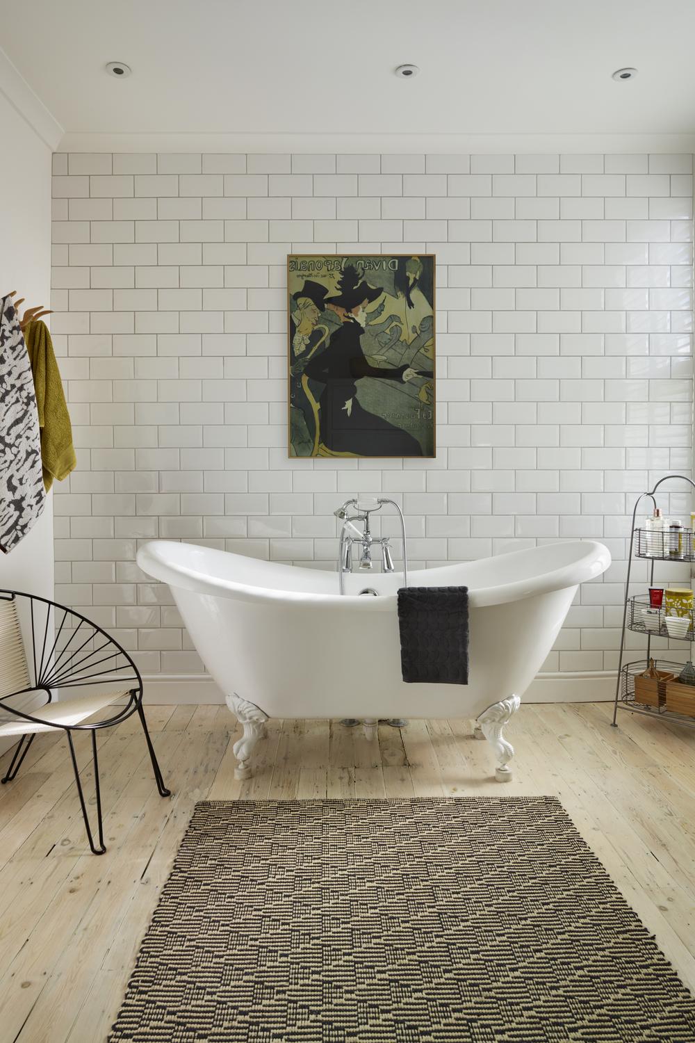 15 Stylish Large Bathroom Rug Ideas to Enhance Your Space