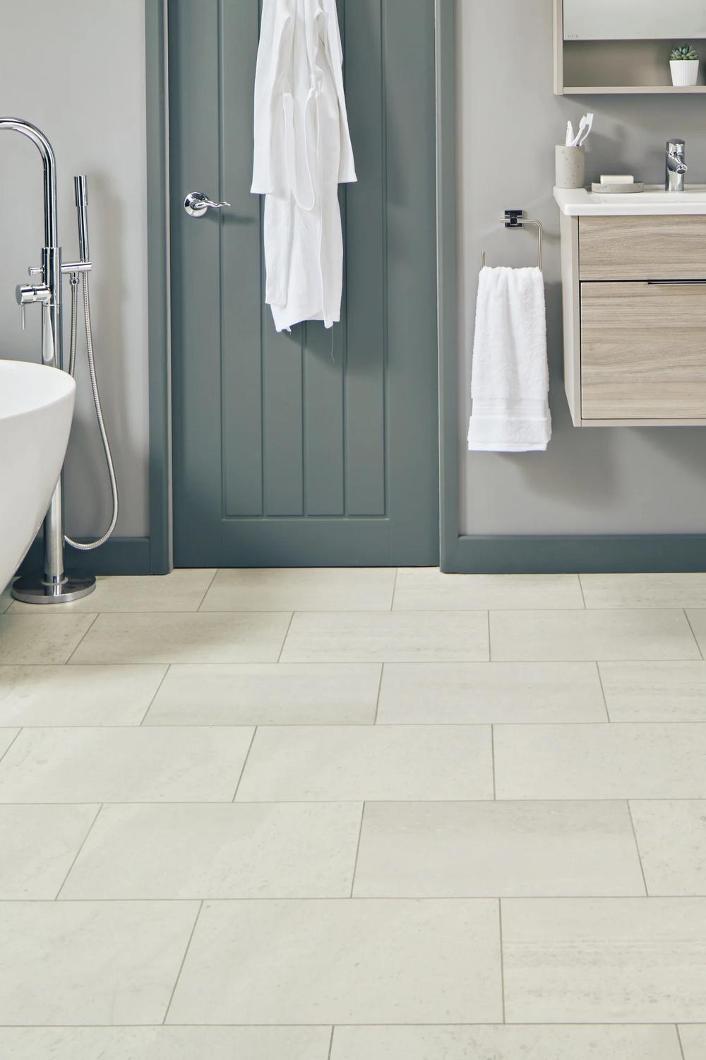 15 Luxury Vinyl Tile Bathroom Inspirations for a Modern Refresh