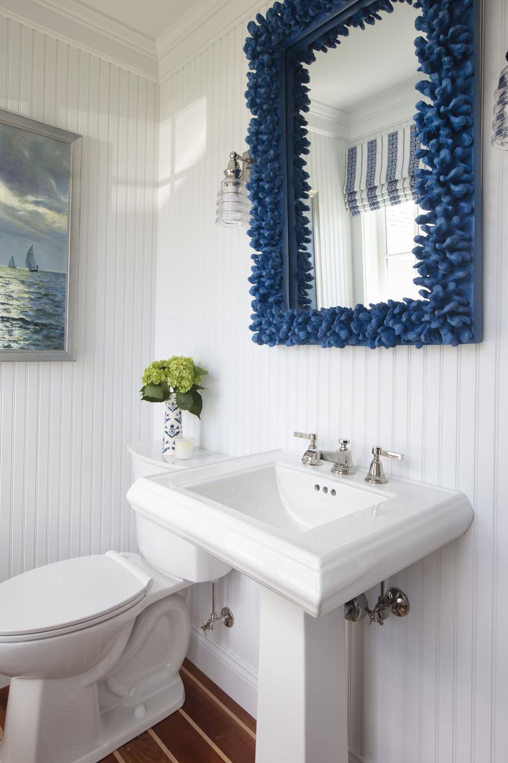 Set Sail in Style: 16 Inspiring Nautical Bathroom Ideas for a Coastal ...
