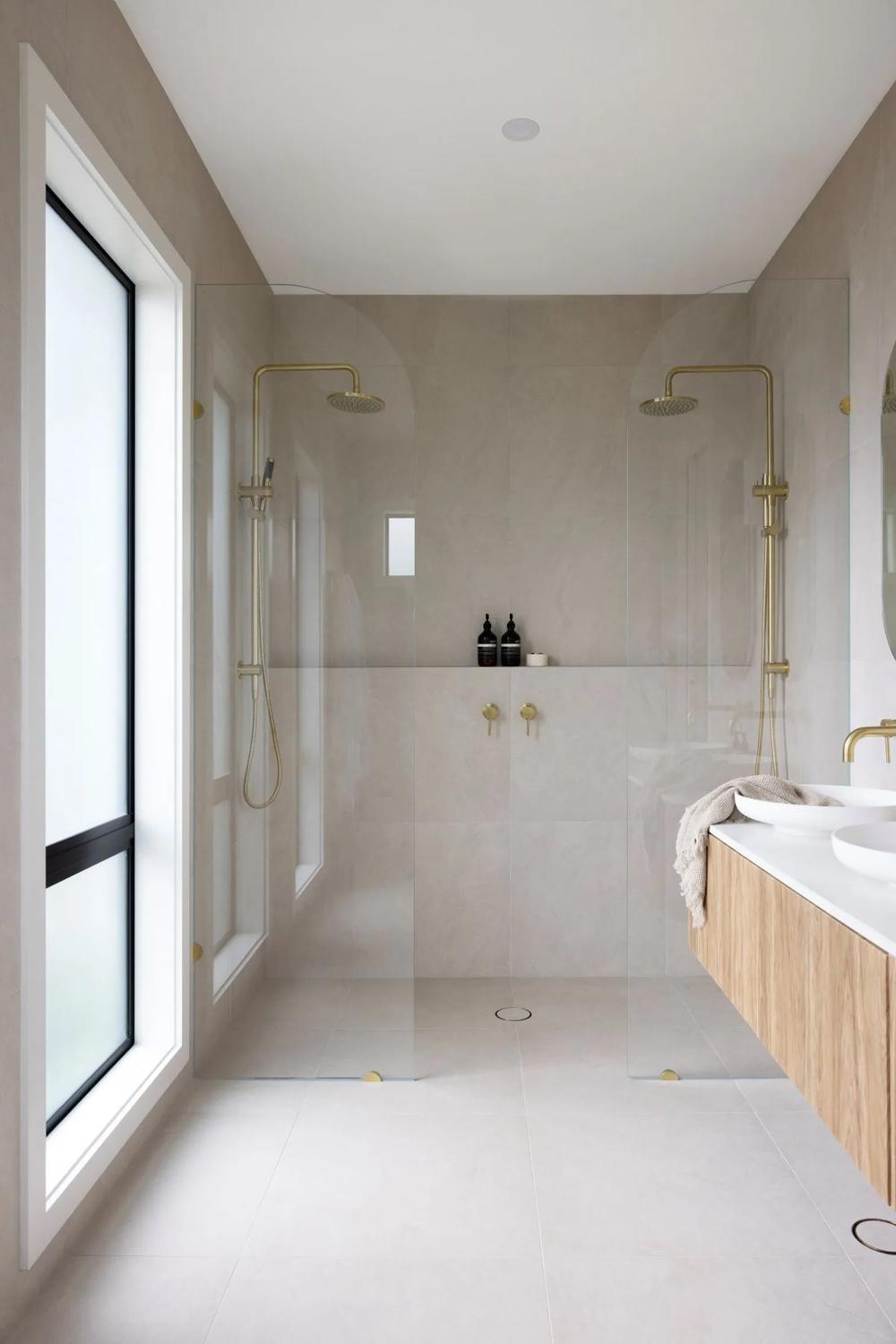 10 One-Tile Bathroom Inspirations You’ll Want to Try