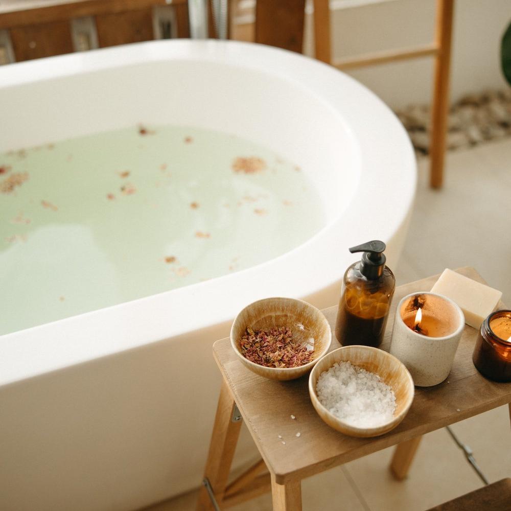 11 Dreamy Bathroom Ideas to Create Your Perfect Romantic Retreat