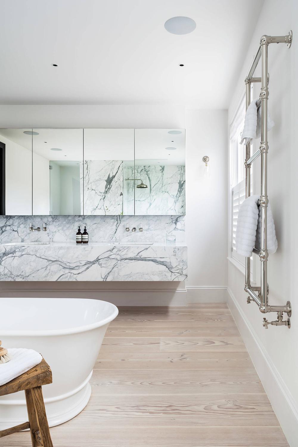 21 Scandinavian Bathroom Designs Featuring Marble Tiles You’ll Adore