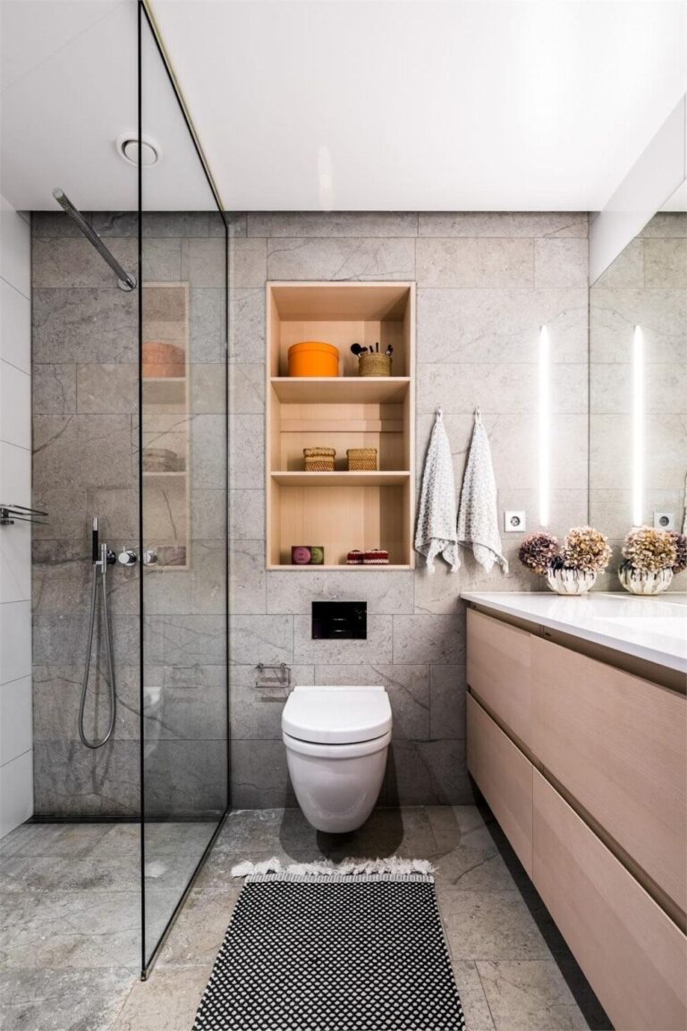 14 Inspiring Long Narrow Bathroom Ideas to Maximize Space and Style